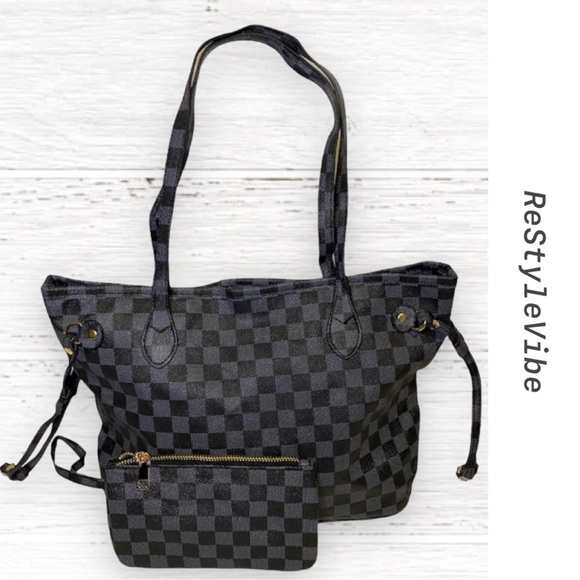 Bags | New Checkered Tote Handbag Plaid W Matching Wristlet Black Gray ...